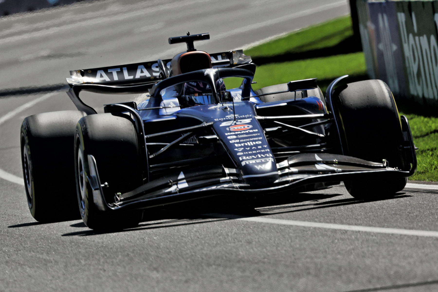 Albon: Ovaj bolid kao da je totalno drukčiji od prošlogodišnjeg - GP1.hr | Najbrži hrvatski F1 ...